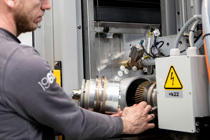 Save time, money and stress with the right vertical glass edge processing